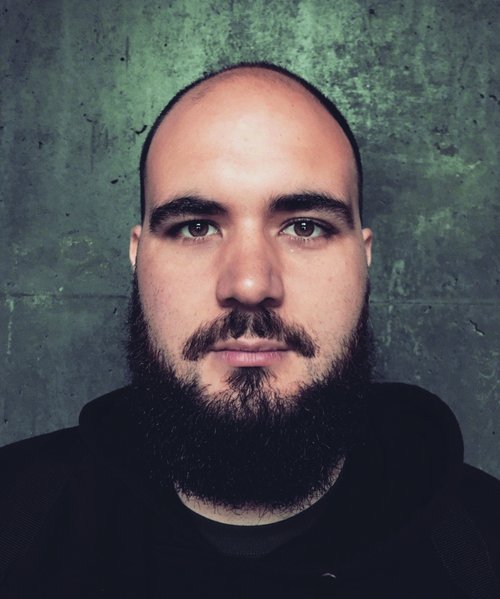 Patrick Gray - Autorenprofil - Münchner Verlagsgruppe