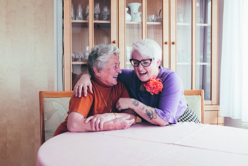 Kim Hoss - Autorenprofil - Münchner Verlagsgruppe