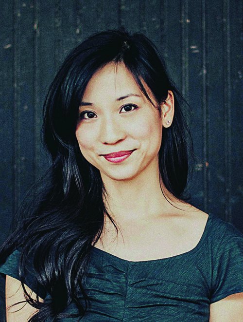 Lydia Kang - Autorenprofil - Münchner Verlagsgruppe