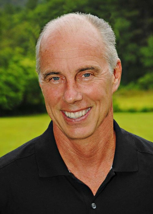 Dr. Tom Michaud - Autorenprofil - Münchner Verlagsgruppe